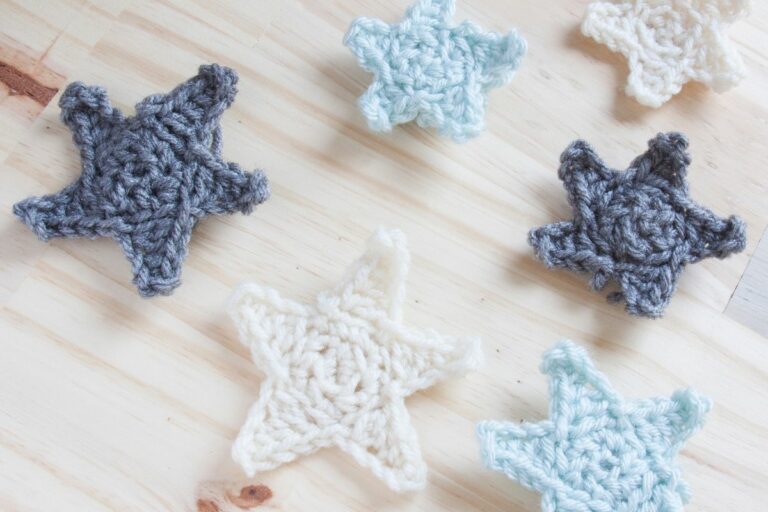 How To Crochet A Star - A Beginner-Friendly Crochet Guide - Learn How ...